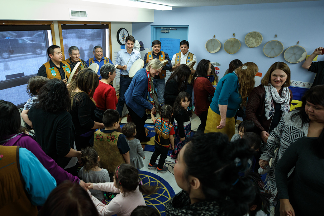 Prime Minister Justin Trudeau visits the Aboriginal Head Start Program ...