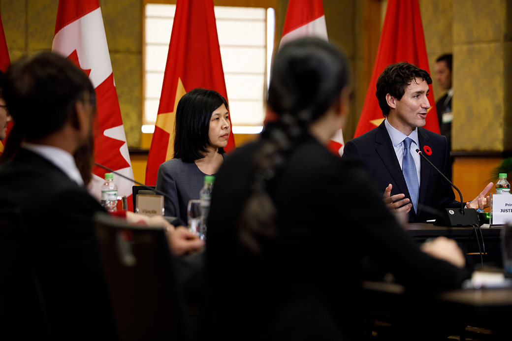 Prime Minister Justin Trudeau takes part in a roundtable discussion ...