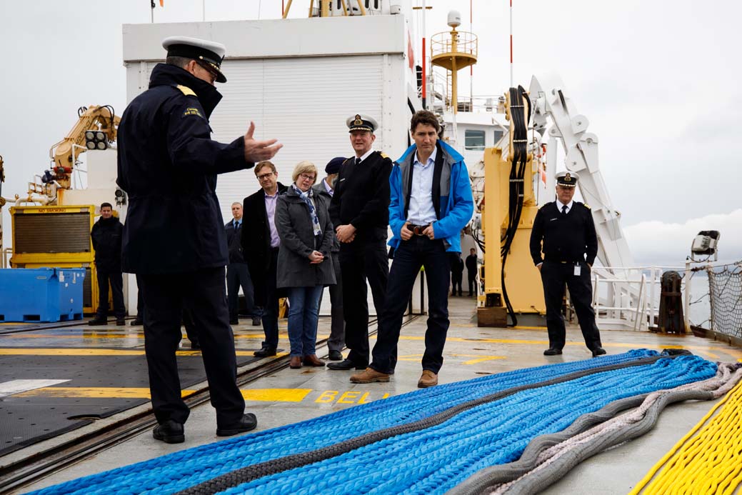 Prime Minister Justin Trudeau visits the Canadian Coast Guard Ship Sir ...