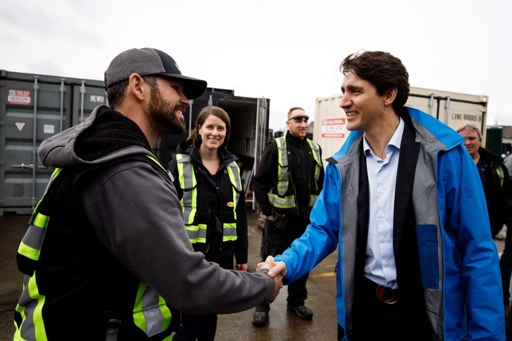 Prime Minister Justin Trudeau visits the Canadian Coast Guard Ship Sir ...