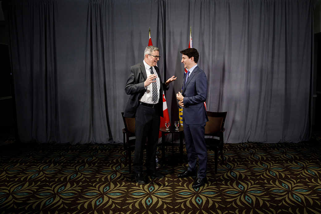 Prime Minister Justin Trudeau meets with Mayor Ken Christian in ...