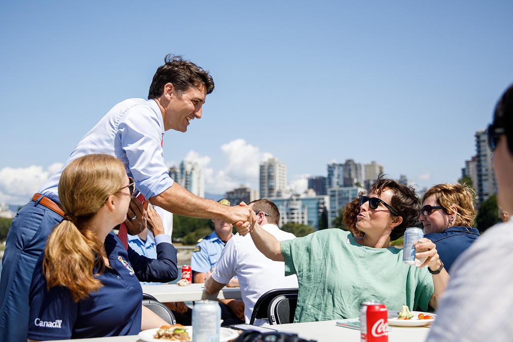 Prime Minister Justin Trudeau visits the Kitsilano Canadian Coast Guard ...