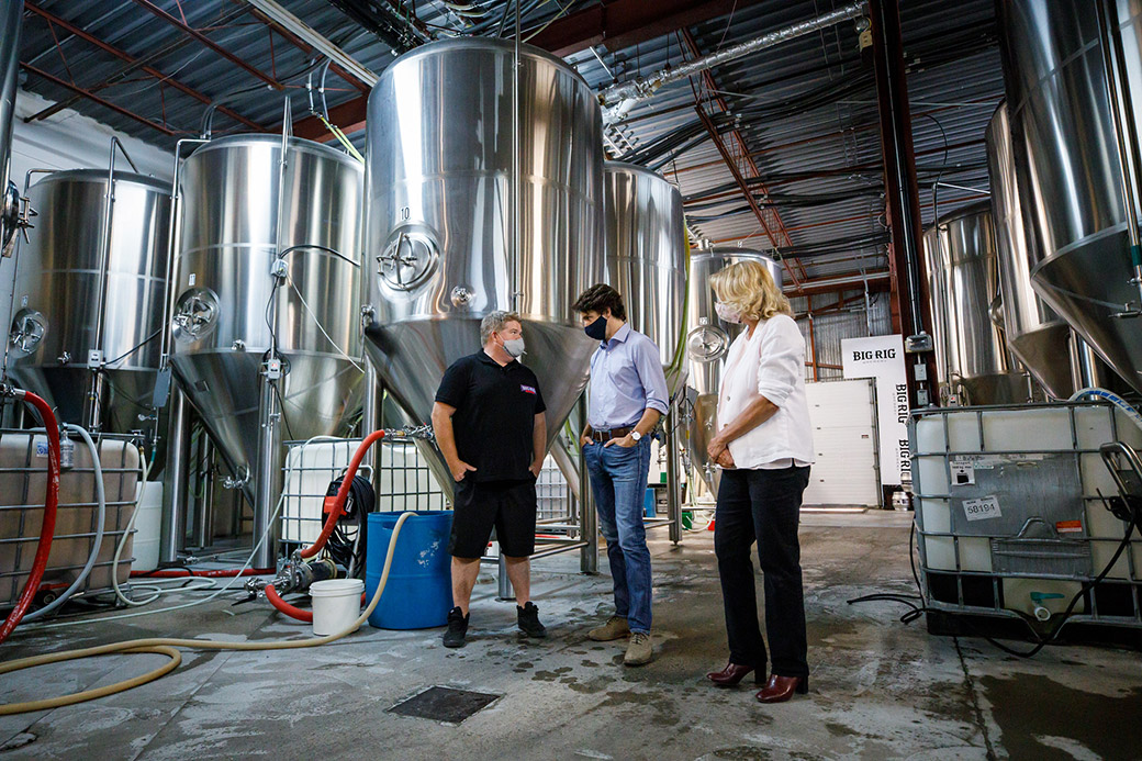 Prime Minister Trudeau visits Big Rig Brewery